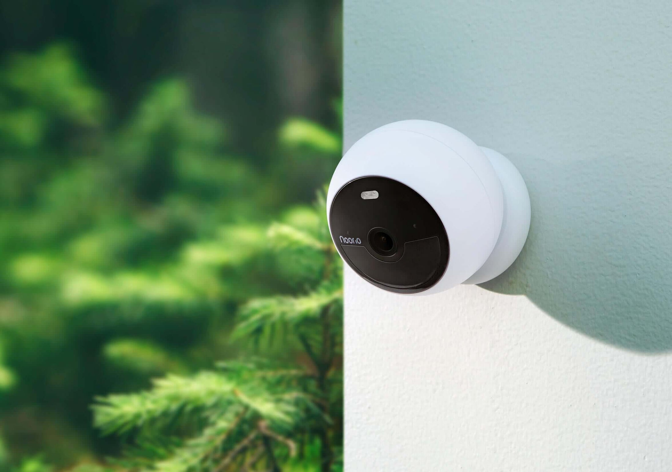 Wireless Security Camera Noorio B210 Battery-Powered 2K Outdoor&Indoor ...